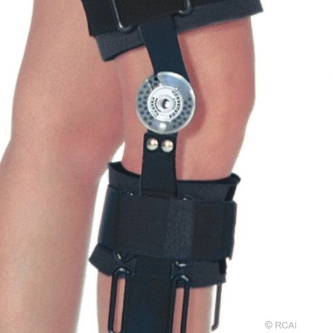 Best Fitting Knee Immobilizer | Moisture Wicking | Medical Grade USA ...